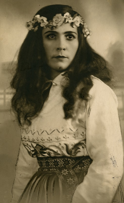 Tiina – Maria Türk. Kitzbergi „Libahunt”. (Vanemuine, 1928)